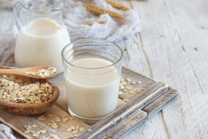 Does Oat Milk Cause Bloating? Here’s What Experts Say