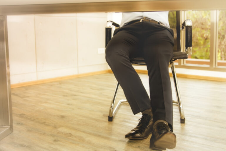 Why Your Legs Cramp Up at Night – and How to Finally Stop It