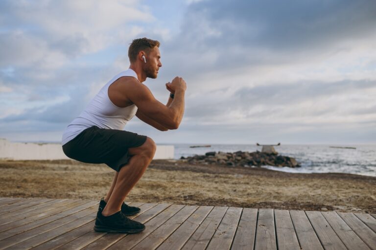 This Is How Many Squats You Should Be Able to Do Based on Your Age