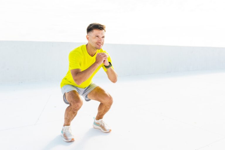 This Is How Many Squats You Should Be Able to Do Based on Your Age